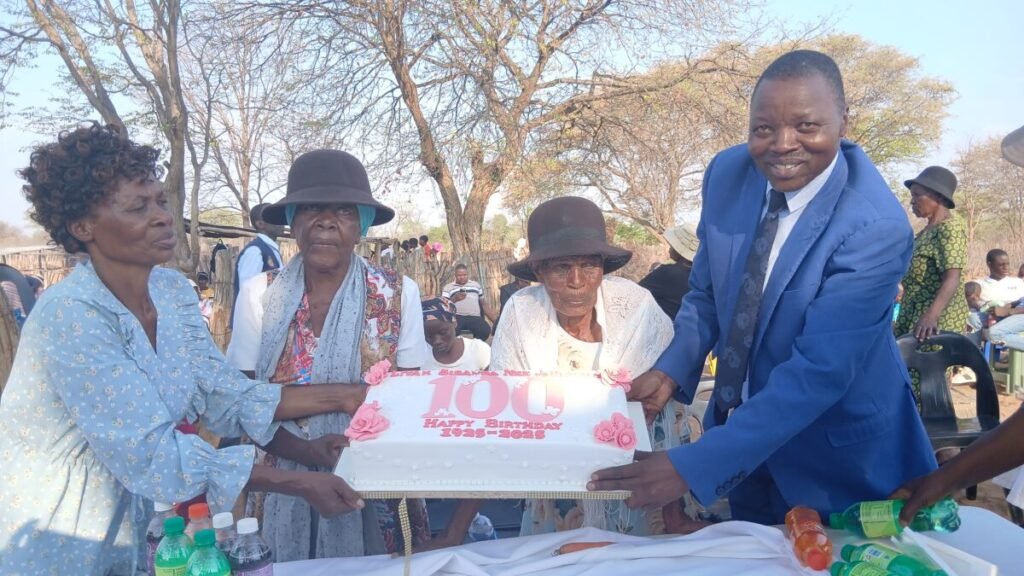 Weaving at 100 years: Liyah Khumalo’s story of survival and dedication ...